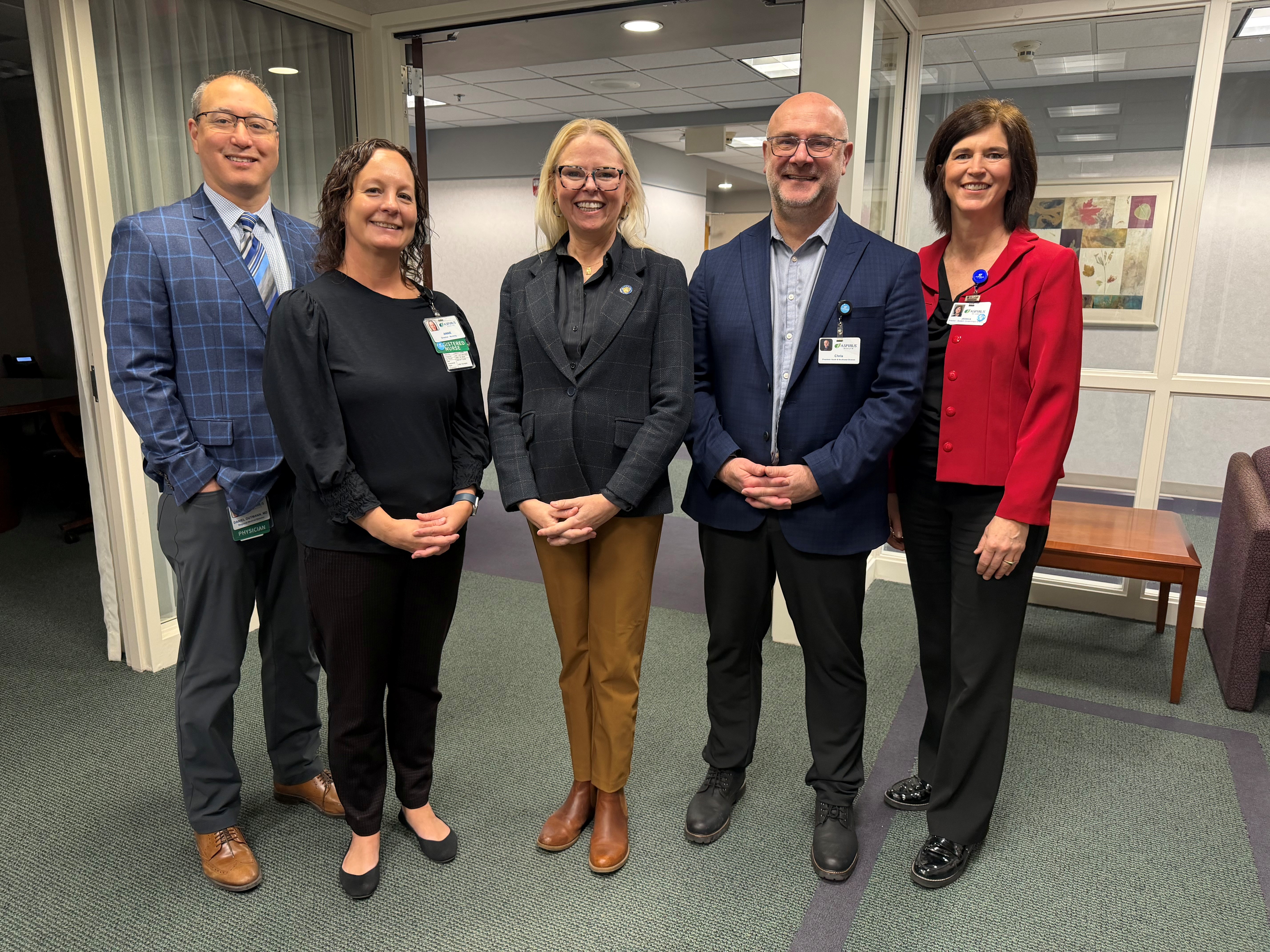 Senator Sarah Keyeski Visits Aspirus Divine Savior Hospital to Explore ...