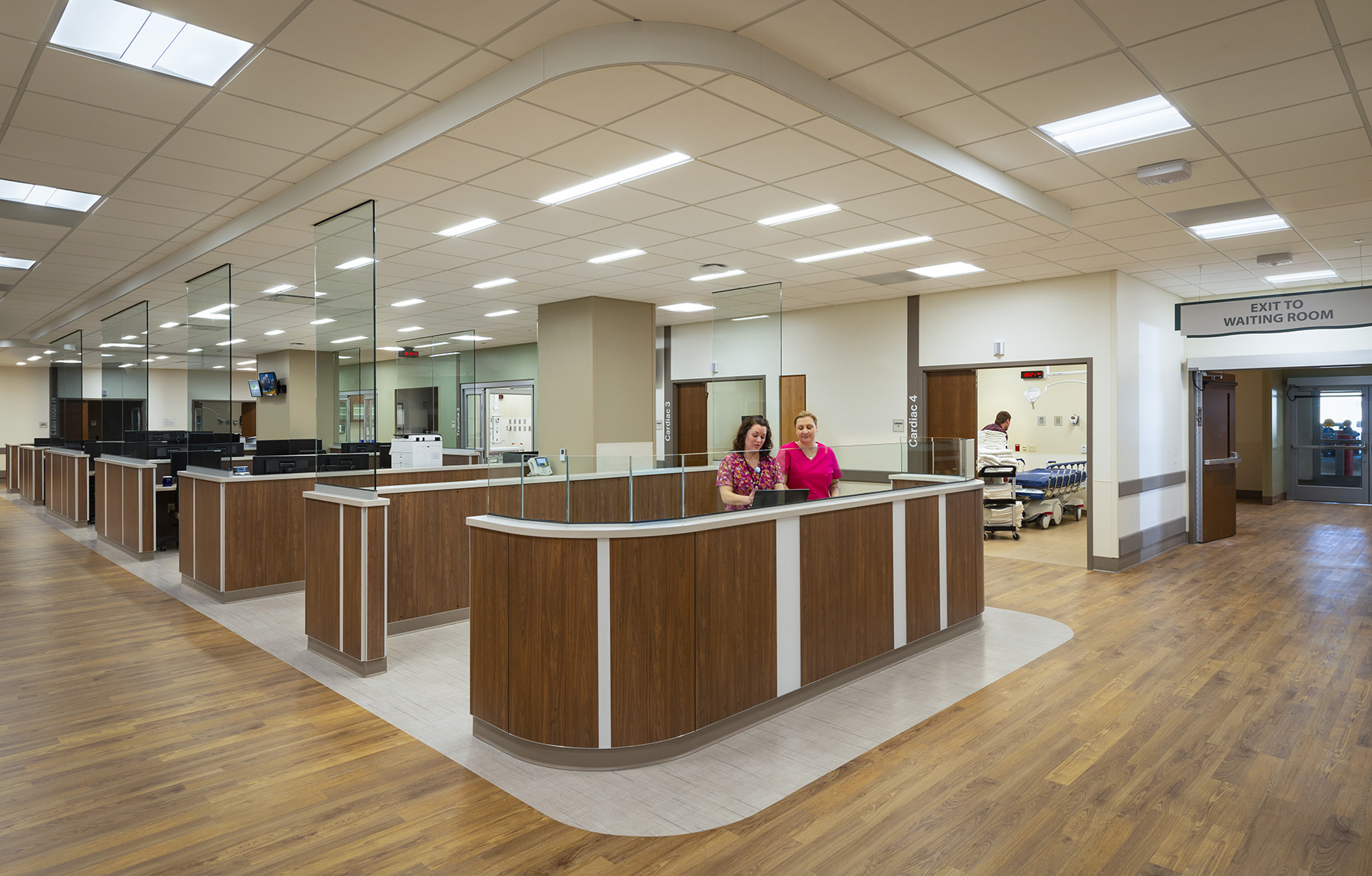 Emergency Staff Desk | Photo Gallery | Aspirus Health Care
